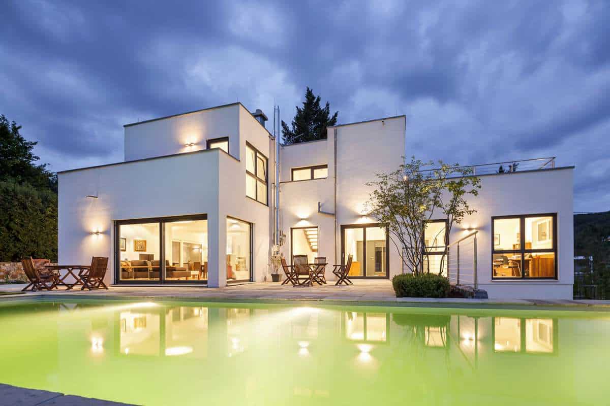 Den Sommer auf der Terrasse genießen – Jetzt auf Immobilien und Hausbau Den Sommer auf der Terrasse genießen – Jetzt auf Immobilien und Hausbau